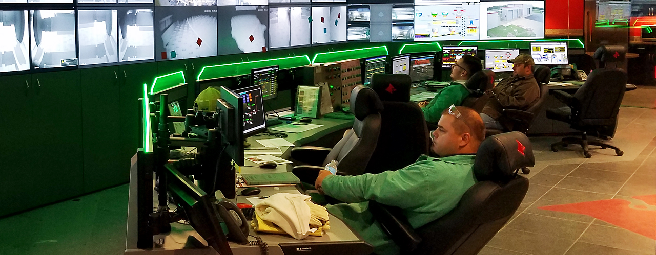 Manufacturing Control Room - Solutions Designed for Complex Environments