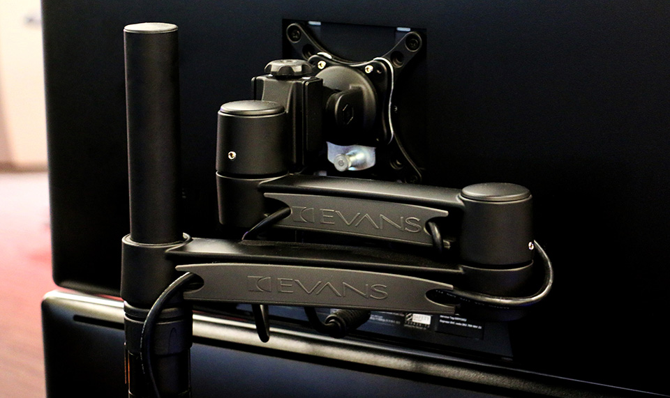 Professional Cable Management | Control Room Floor Solutions