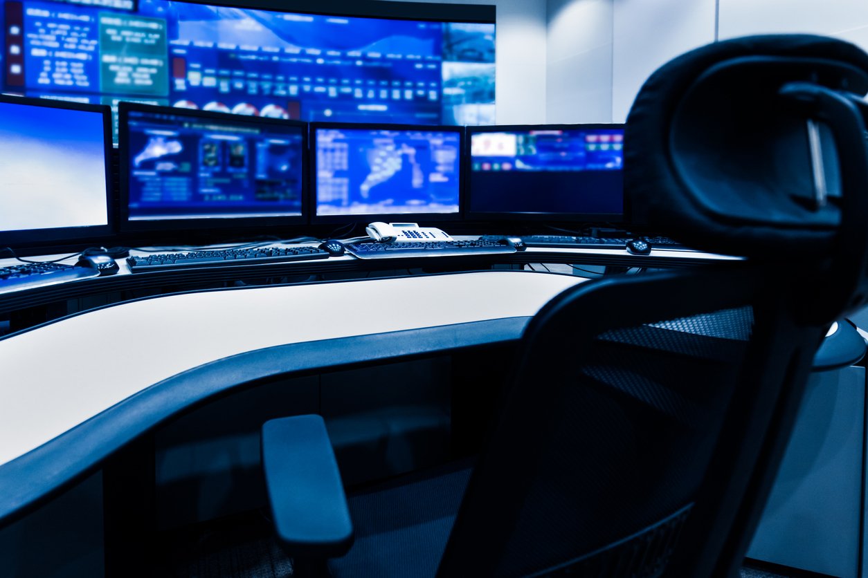 Nuclear Power Plant Control Room - Solutions for Mission-Critical ...